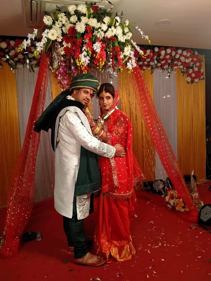 Renowned Odia film singer Dipti Rekha Padhi weds Soumya