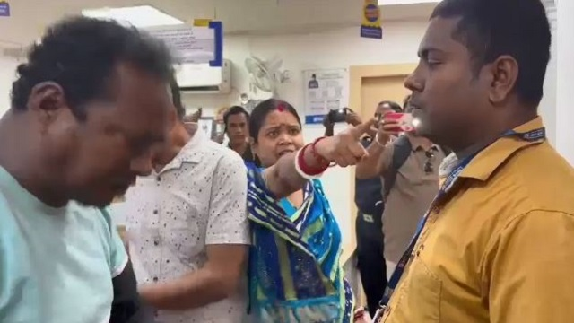 Couple alleges bank sold them fake gold through auction
