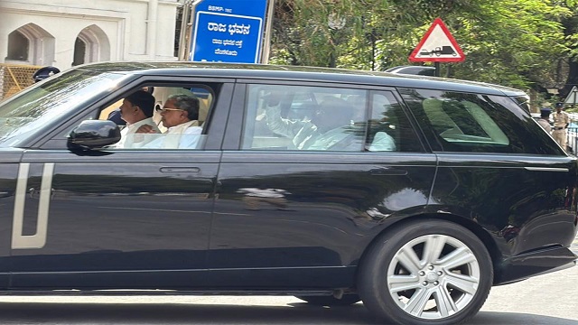 Siddaramaiah at Lok Bhavan: Leadership Transition