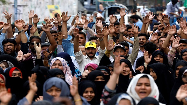 Pakistan in Darkness: Karachi Residents Protest Amid Power Crisis