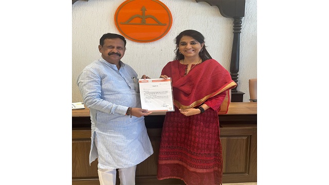 Shiv Sena Appoints Shaina as Party's In-Charge National Secretary